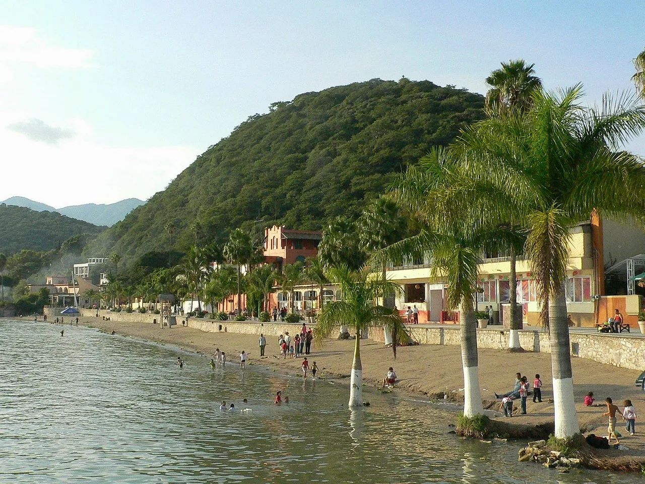 LAKE CHAPALA AND AJIJIC ⋆ Mexitours